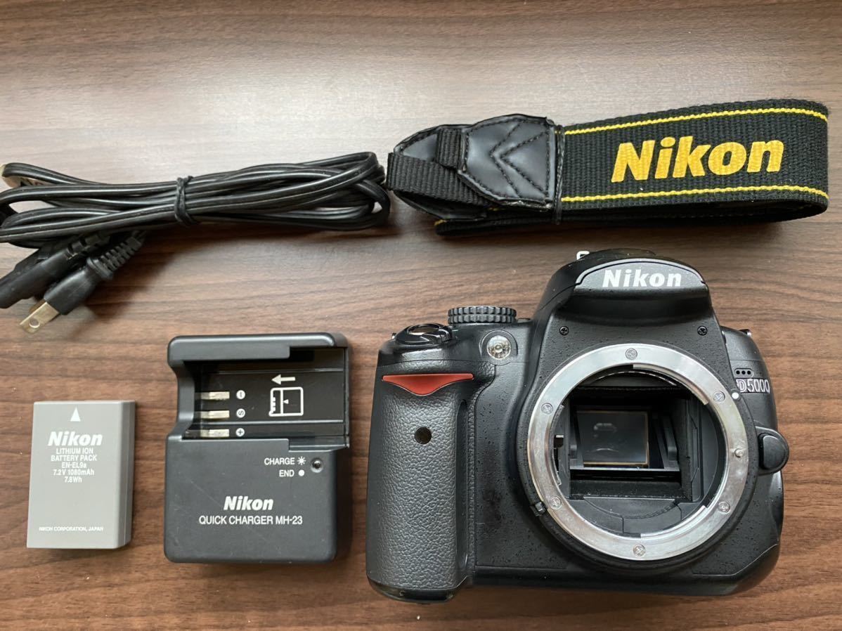 ショット数 7380 Nikon ニコン D5000 ボディ(ニコン)｜売買されたオークション情報、yahooの商品情報をアーカイブ公開 - オークファン（aucfan.com）