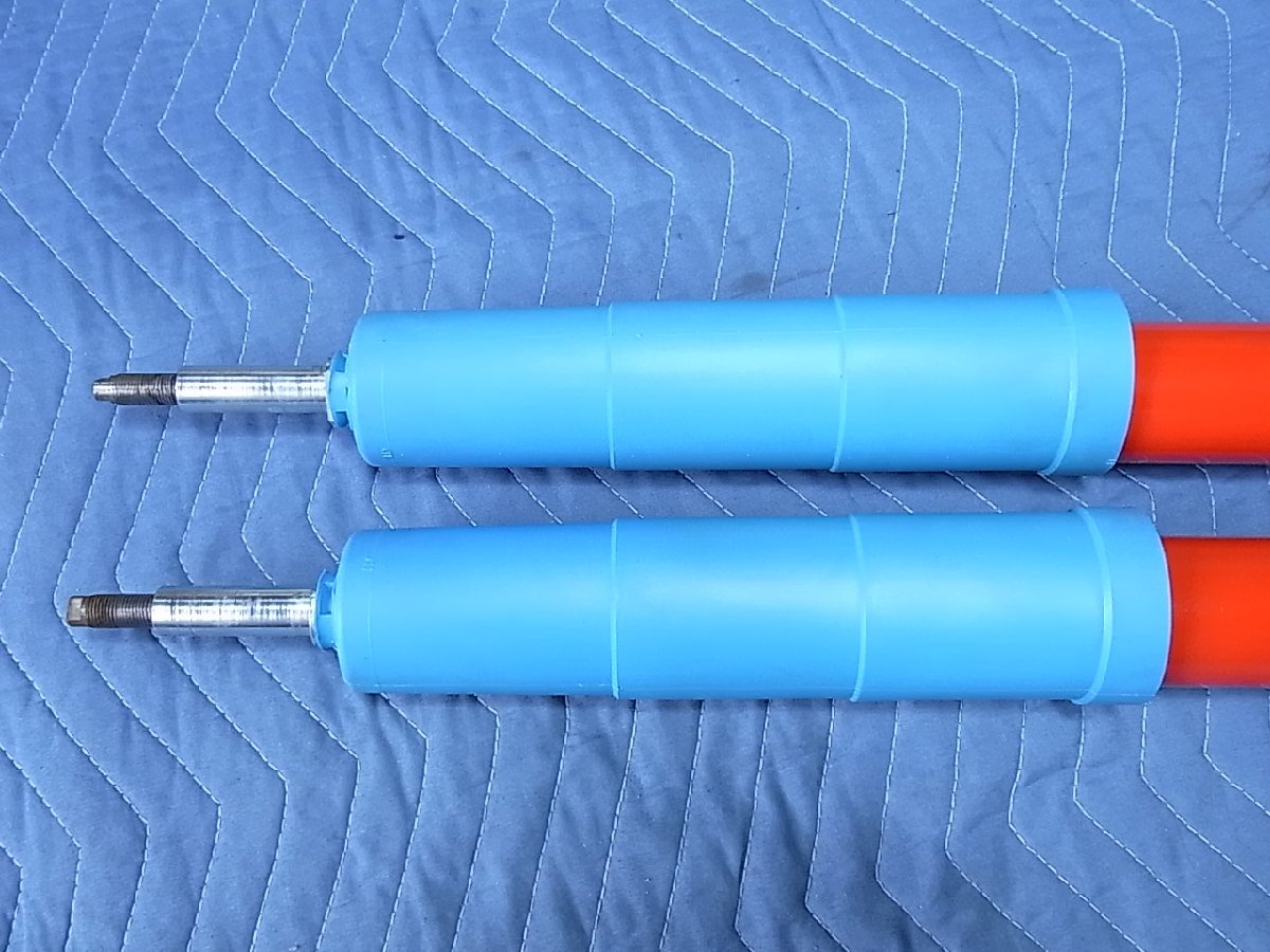 USトヨタ タンドラ 純正 TRD リアサスペンション リアショック 2本 ショックアブソーバー PTR13-34071 ショック(ショック ...