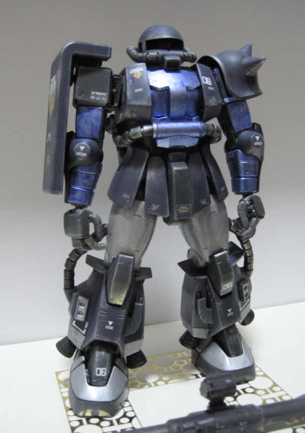009 MG 1/100 MS-06R-1A ザクⅡ 黒い三連星 ver.2.0 完成品 ジャンク品(完成品)｜売買されたオークション情報 ...