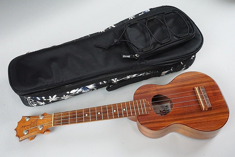 KALOHA カロハ KoAloha コアロハ ウクレレ June 2011 / ソフトケース付き み(本体)｜売買されたオークション情報 ...