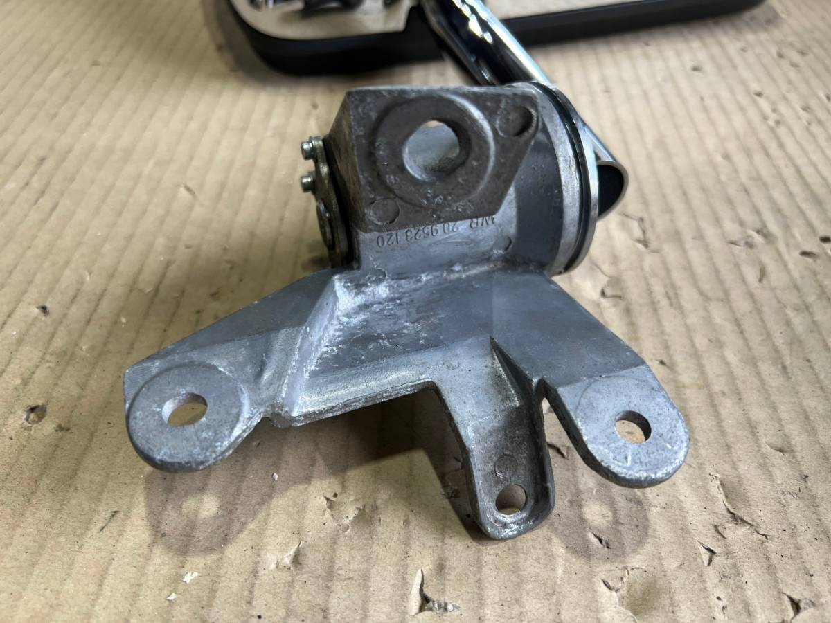 j65 トヨタ トヨエース ダイナ デュトロ メッキ ミラーステー(ミラー)｜売買されたオークション情報、yahooの商品情報をアーカイブ公開 - オークファン（aucfan.com）