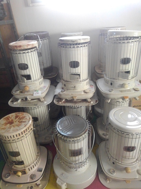 15台まとめて 引取りのみ コロナ SL-221 SL-111 SL-22 トヨトミ ジャンク 石油ストーブ 部品取り ストーブ CORONA ...