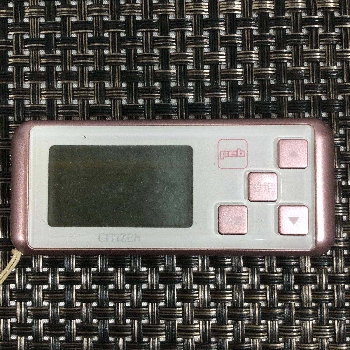 ジャンク/ 現状品/TSH CITIZEN シチズン デジタル歩数計 TW700 ピンク 万歩計 MZ0110(歩数計)｜売買されたオークション情報、yahooの商品情報をアーカイブ公開 ...
