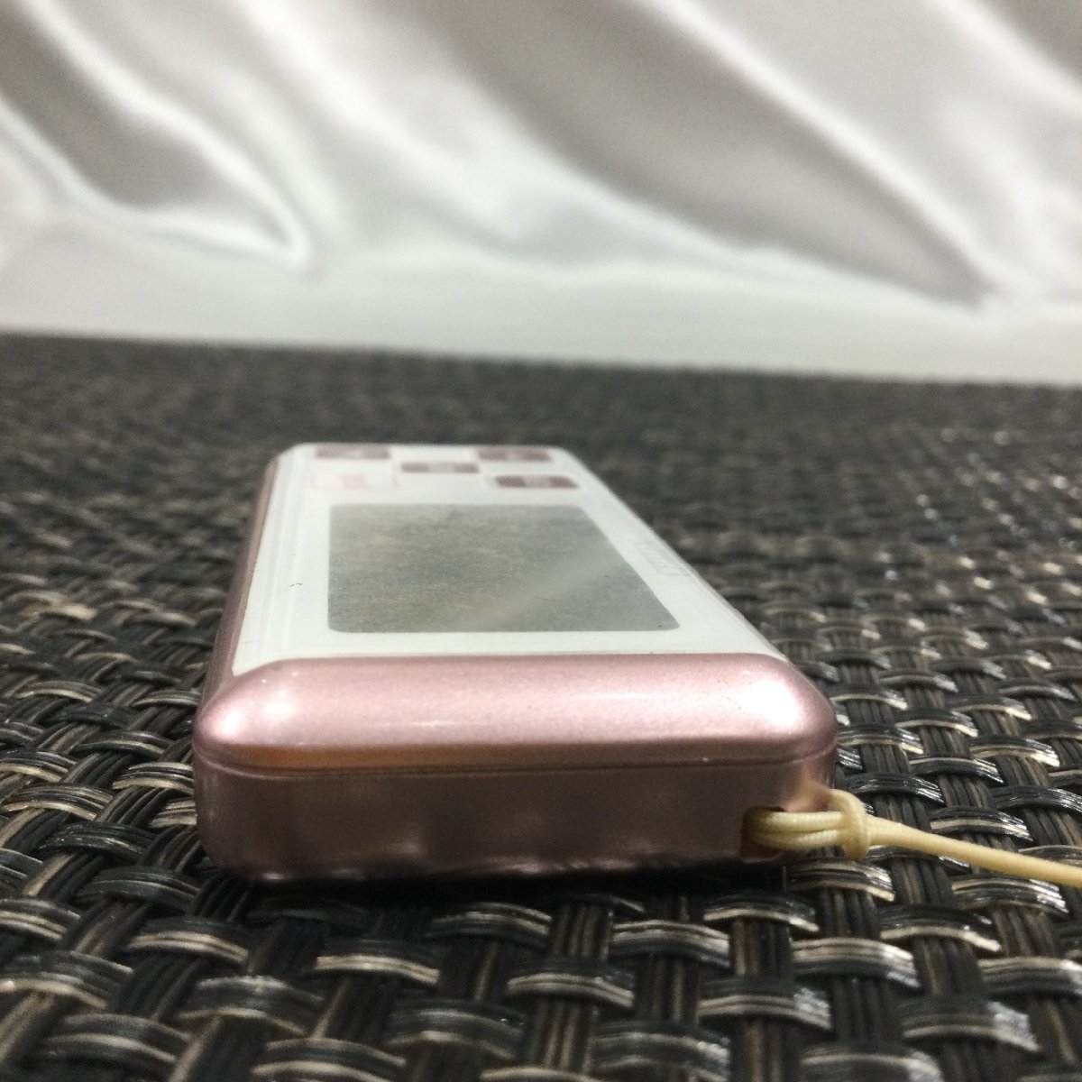 ジャンク/ 現状品/TSH CITIZEN シチズン デジタル歩数計 TW700 ピンク 万歩計 MZ0110(歩数計)｜売買されたオークション情報、yahooの商品情報をアーカイブ公開 ...