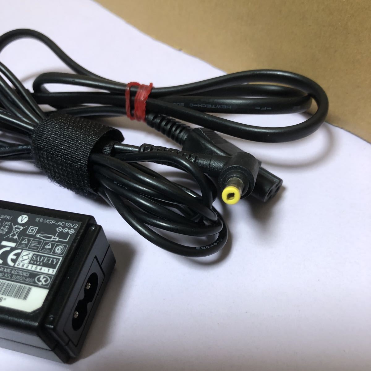 SONY 純正 AC ADAPTER 10.5V~1.9A VGP-AC10V2 VAIO VGN-P61S P80H/W P70H/W ...