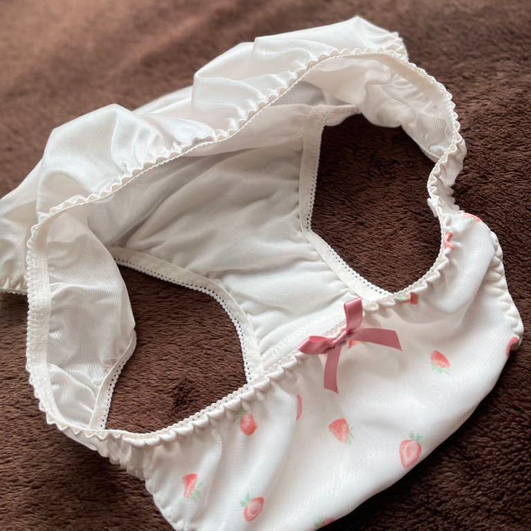 可愛い女の子 ピンク×ピンクいちご柄ぱんつ パンティ ジュニア JS JC JK レディースショーツ 萌え ロリ えろかわ イチゴ 苺柄 匿名 ...