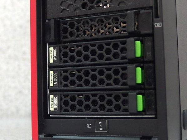 FuJitsu PRIMERGY TX 1320 M3 PS1320/PYT1323T2S Xeon E3-1220 V6 3.00GHz ...