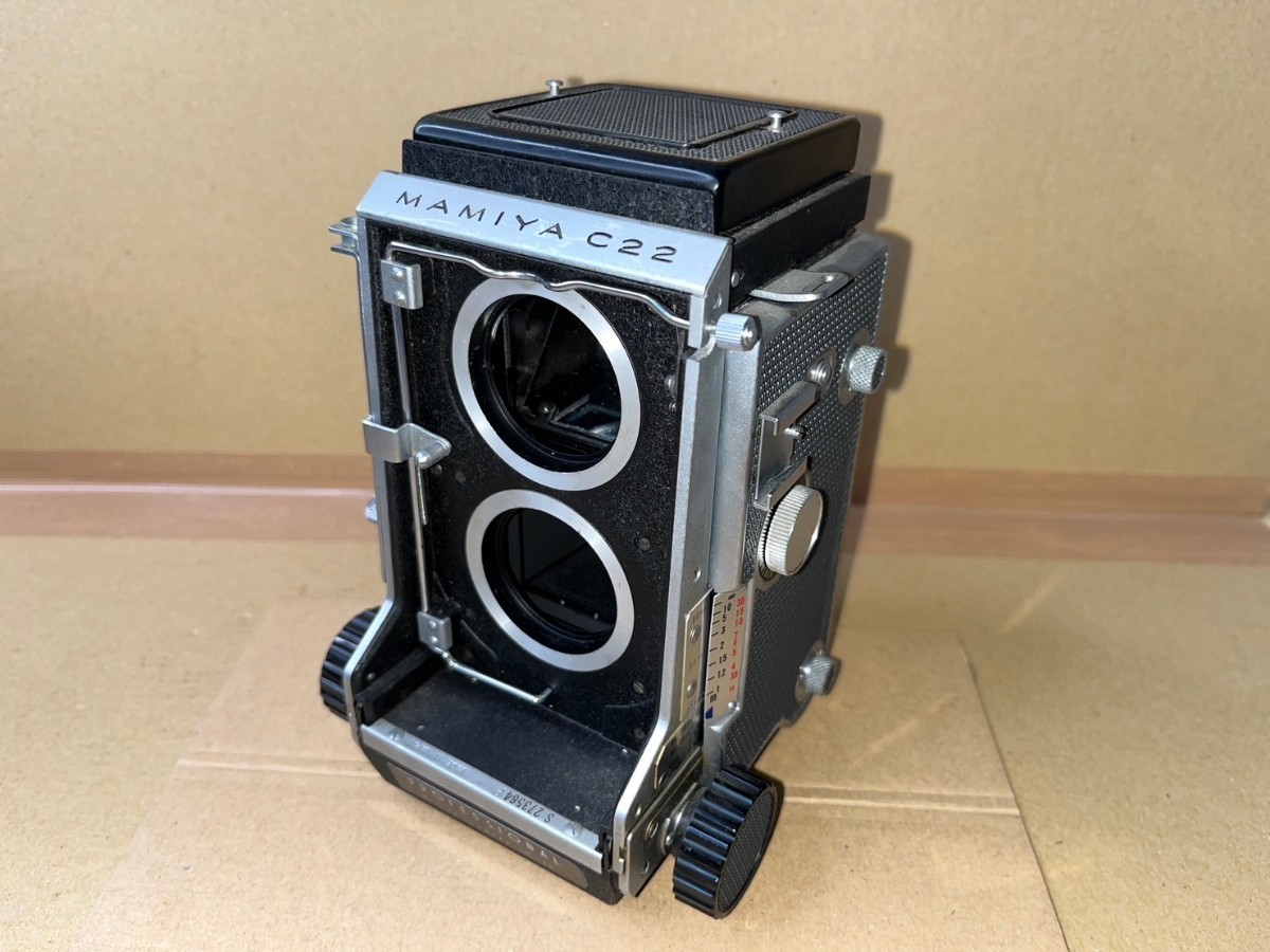 Mamiya C3 Professional Body×2+C22 Body/ Mamiya-SEKOR 80mm f/2.8 Blue ...