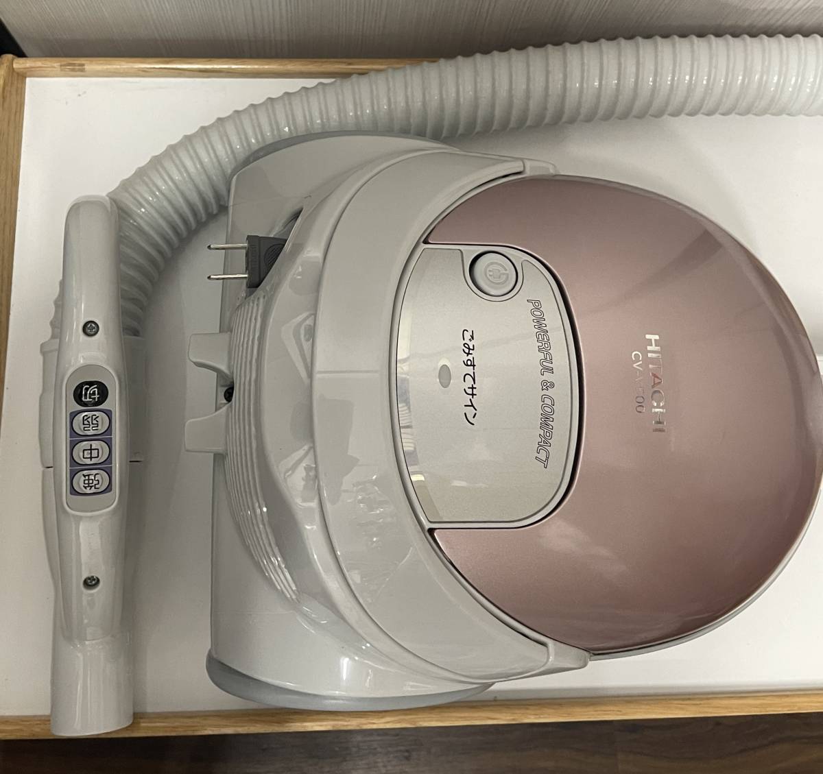 日立 紙パック式掃除機 メタリックピンク CV-V500-P（日立 紙パック式掃除機 CV-V500 メタリックピンク クリーナー 掃除機 ...