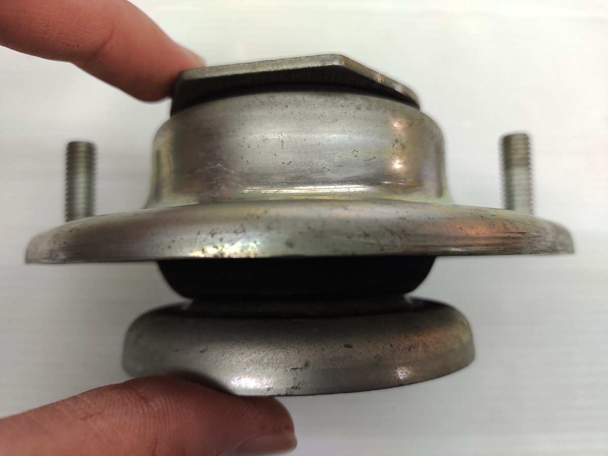 品 GMB STRUT MOUNT KIT フロント アッパーマウント 2セット 48609-B2060 48619-B2010 互換品 純正 ...