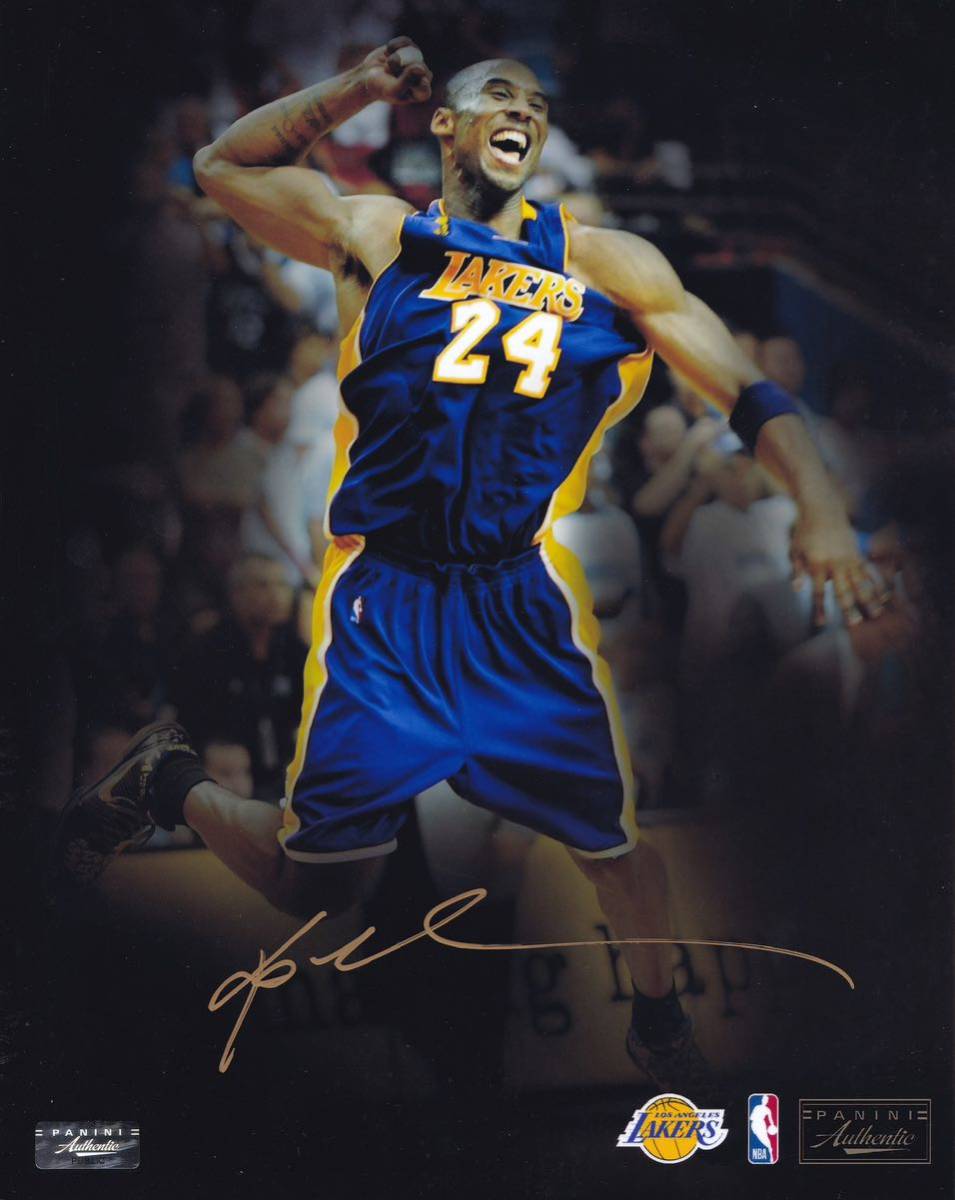 1円から Kobe Bryant Autograph Signed 8x10 Victory Celebration Photo LAKERS ...