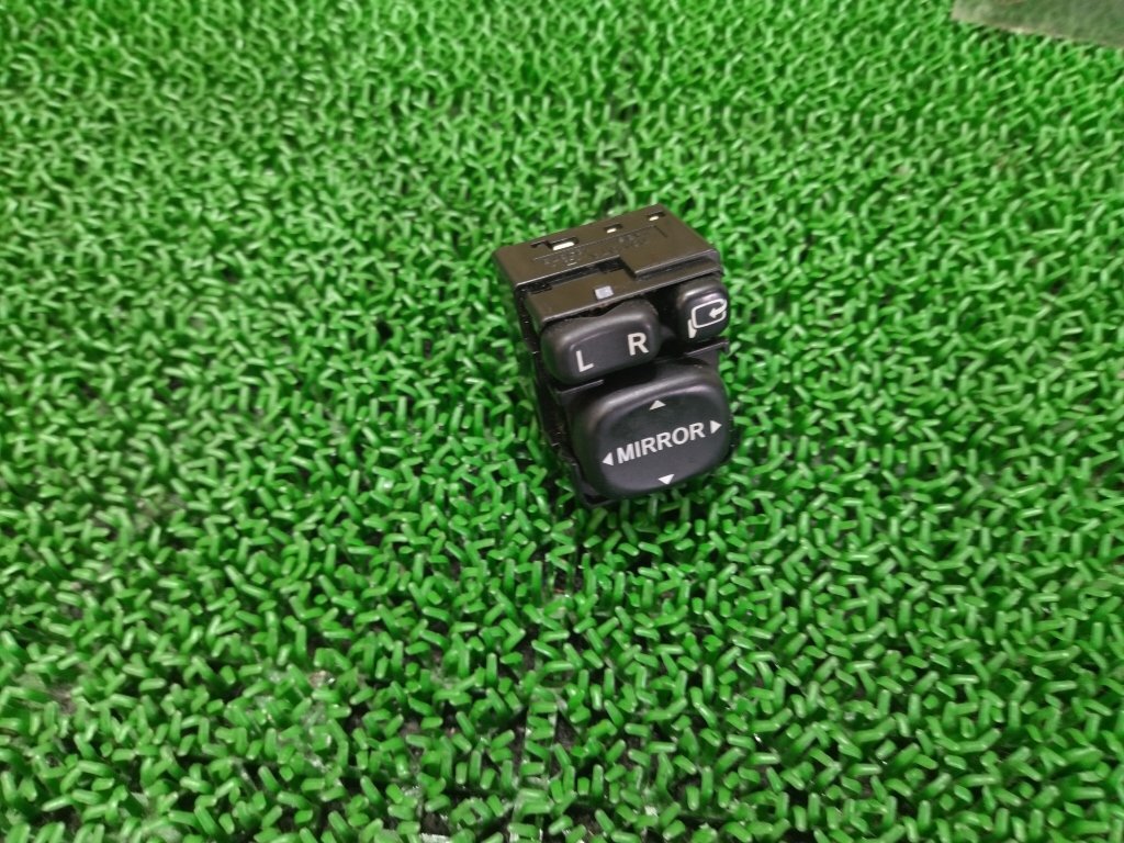 スバル ドアミラースイッチ インプレッサ LA-GG2 GD2 GD3 GDA GDB GE2 GE3 GE7 GG3GA GH3 GH7 GH8 GH #hyj NSP168720(スバル用 ...