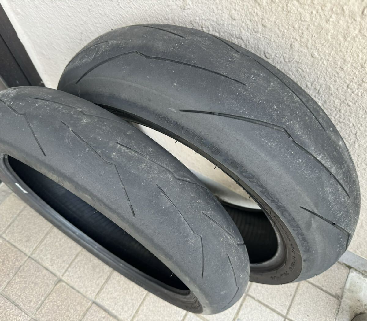 PIRELLI DIABLO SUPER CORSA V3 ピレリ ディアブロ スーパーコルサ V3 SC2 F120/70ZR-17 R180/55-17 品(オンロード)｜売買された ...