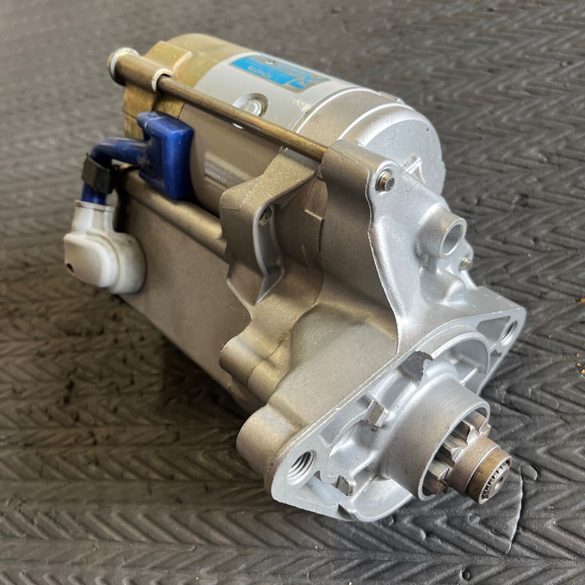 スターター リビルト品 トヨタ28100-72010デンソー028000-9260 YH50YH60YH70YH80系ハイエース ...