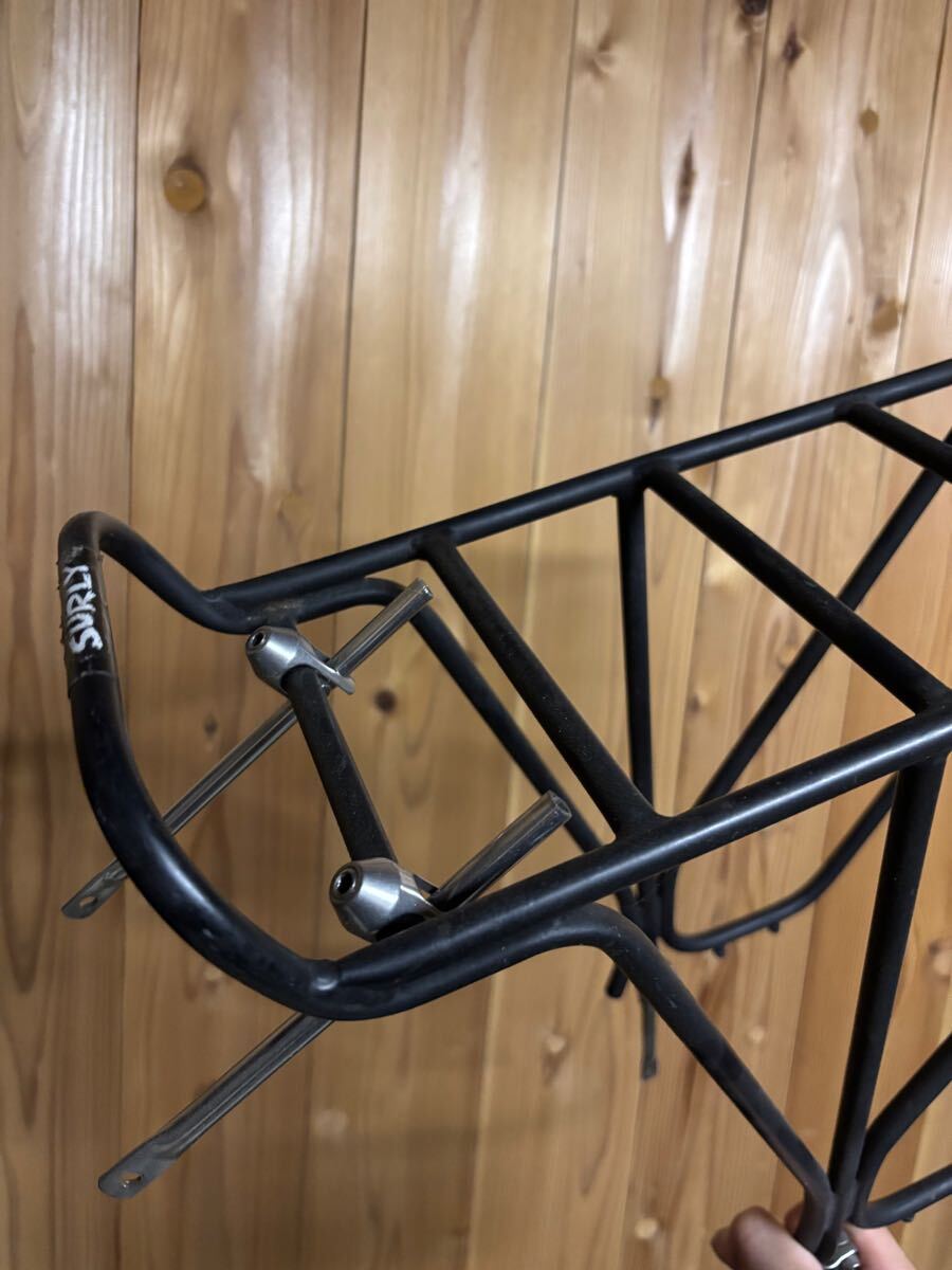 surly nice rack rear 黒 リアキャリア(リアキャリア)｜売買されたオークション情報、yahooの商品情報をアーカイブ公開 ...