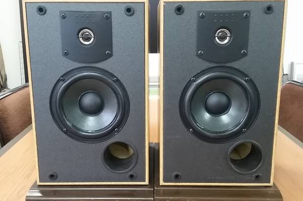 JBL J520M 高音質小型ブックシェルフ型スピーカー(スピーカー本体)｜売買されたオークション情報、yahooの商品情報をアーカイブ公開 ...
