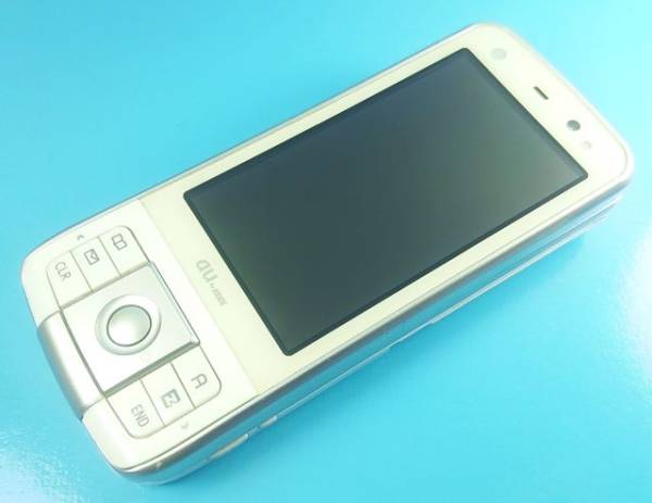 なかなかキレイ au T006 ホワイト 東芝 送料160円(携帯電話)｜売買されたオークション情報、yahooの商品情報をアーカイブ公開 ...