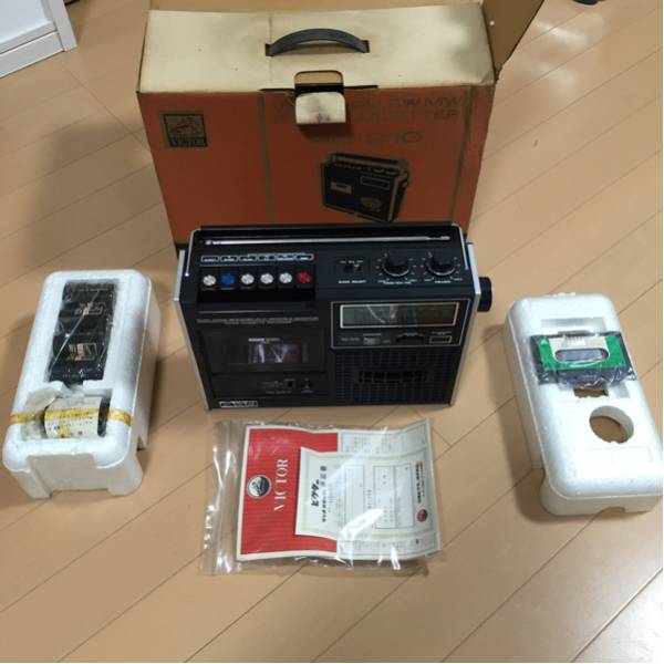 レトロ 昭和 VICTOR ビクター ラジオカセッター FM-SW-MW 3バンド RC-310 品 品(アンティーク)｜売買された ...