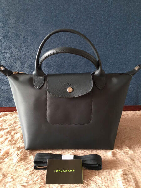 Longchamp ル プリアージュ ネオ ハンドバッグ1512ダークグレーS(ロンシャン)｜売買されたオークション情報、yahooの商品情報をアーカイブ公開 - オークファン（aucfan.com）