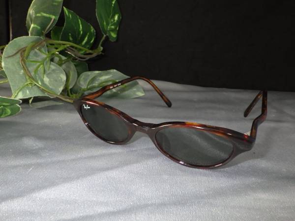 RAY-BAN レイバン サングラス BL W3043(サングラス)｜売買されたオークション情報、yahooの商品情報をアーカイブ公開 ...