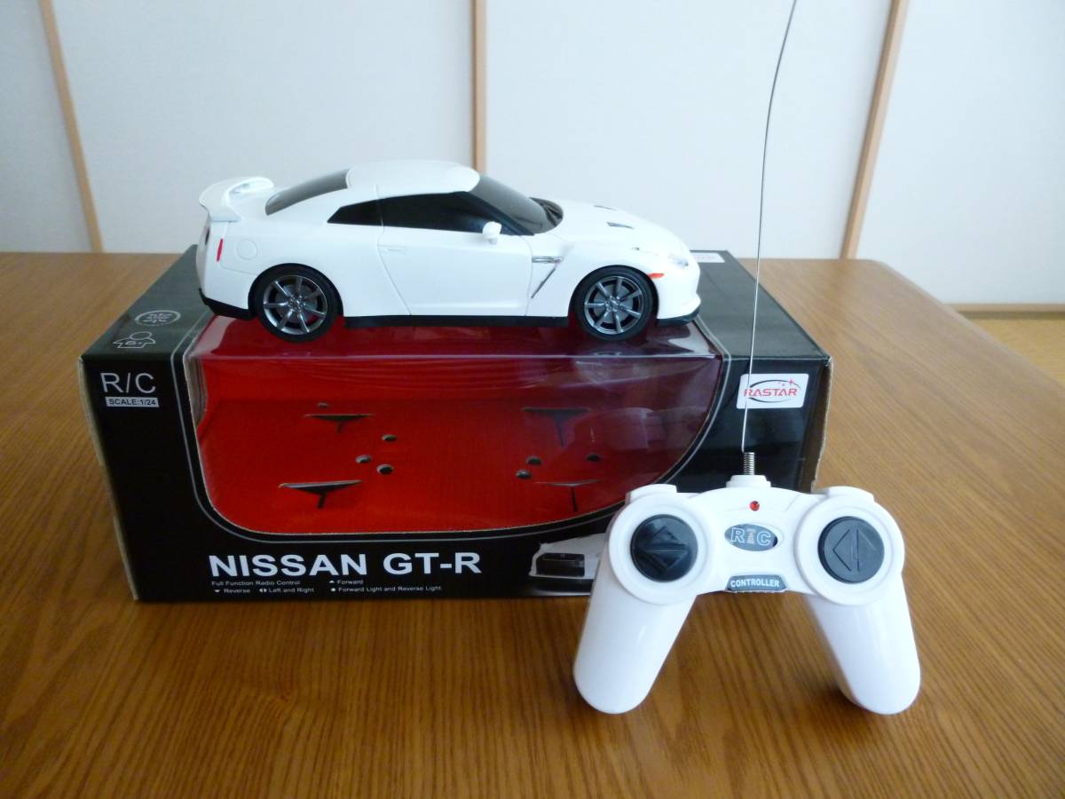 ラジコン RASTAR 1/24 NISSAN 日産 GT-R(乗用車)｜売買されたオークション情報、yahooの商品情報をアーカイブ公開 ...