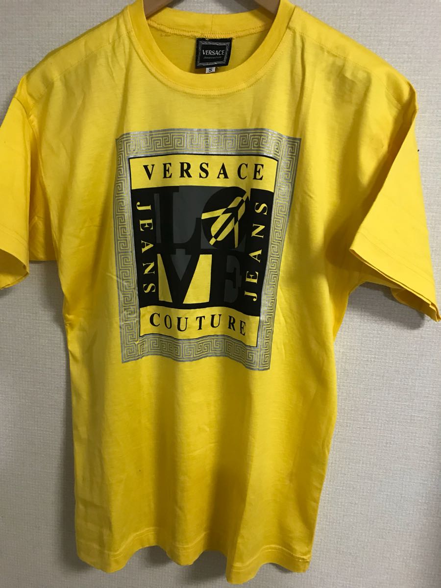 90s 古着 versace ヴェルサーチ ロゴTシャツ(半袖Tシャツ)｜売買されたオークション情報、yahooの商品情報をアーカイブ公開 - オークファン（aucfan.com）