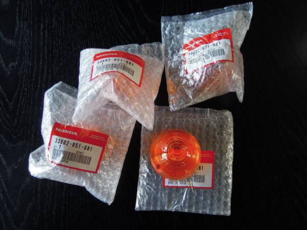 ホンダ純正 CL90 CS90 SS50 旧車 おっぱい ウインカーレンズ 4個(ウインカー)｜売買されたオークション情報、yahooの商品 ...