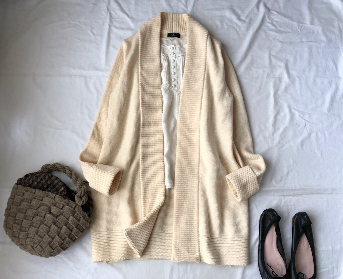 イネド INED 羽織りロングカーディガン(カーディガン)｜売買されたオークション情報、yahooの商品情報をアーカイブ公開 - オークファン（aucfan.com）