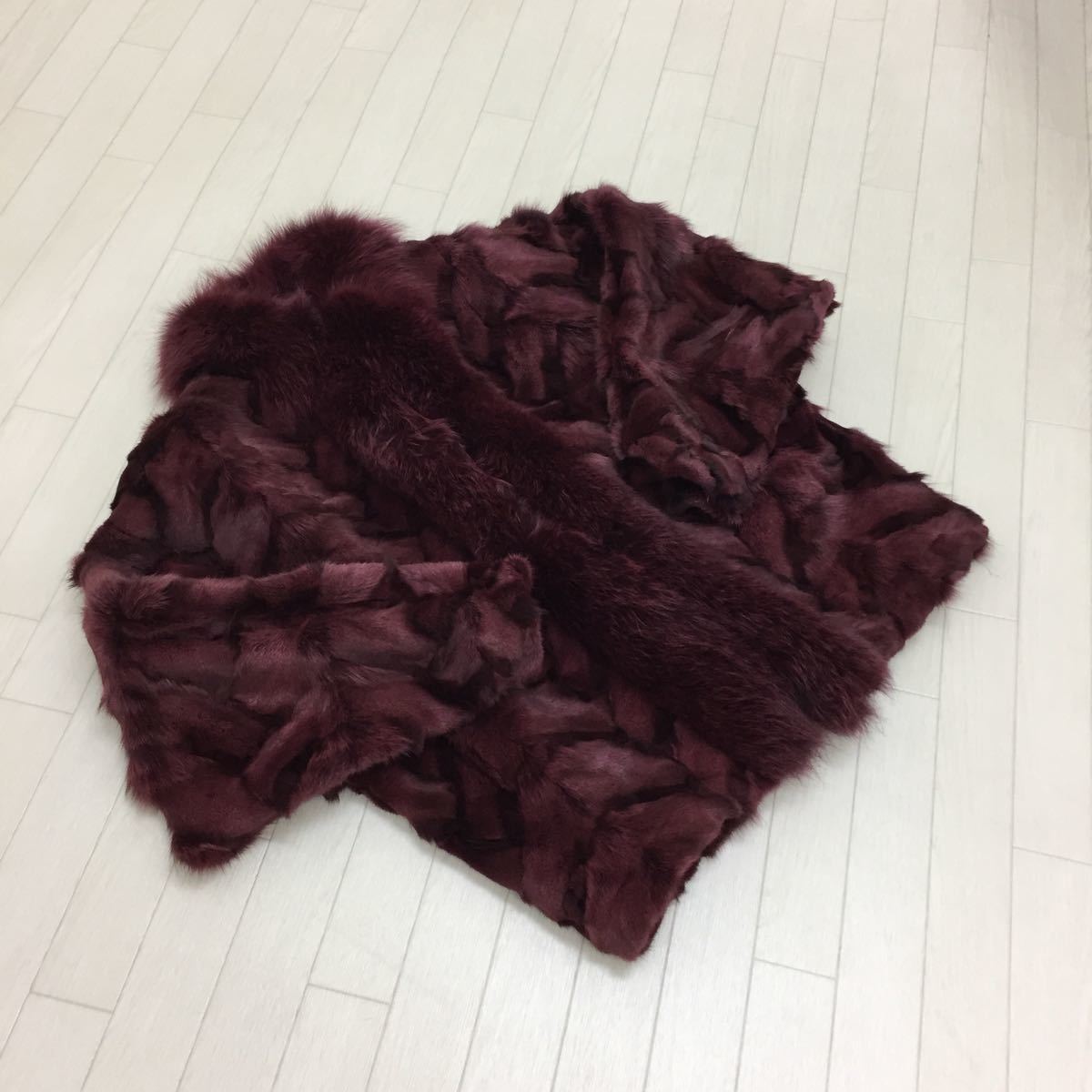 65 EMBA エンバ フォックス×ラム コート ハーフコート 染め ワインレッド F ブルーフォックス 高級品 本毛皮コート(フォックス)｜売買されたオークション情報、yahooの商品情報を ...