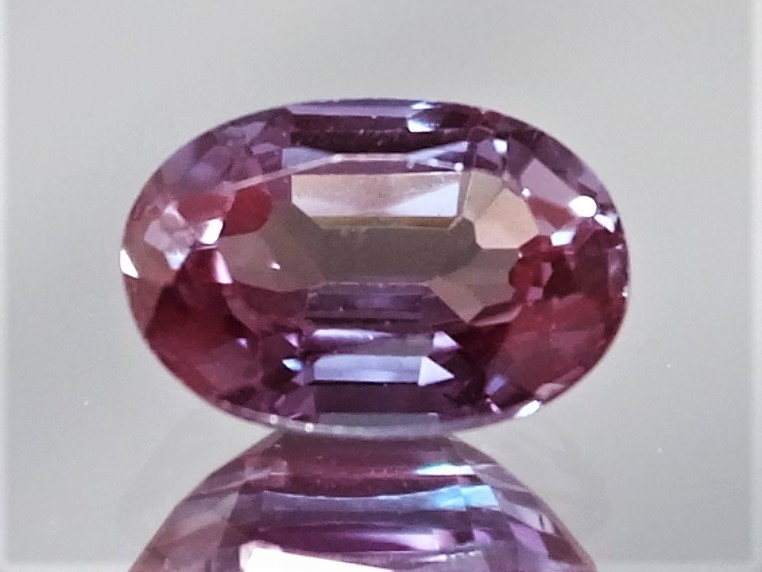 0.72ct c 超 本物と同じクリソベル素材の合成アレキサンドライト(アレキサンドライト)｜売買されたオークション情報、yahooの商品情報をアーカイブ公開 - オークファン（aucfan.com）