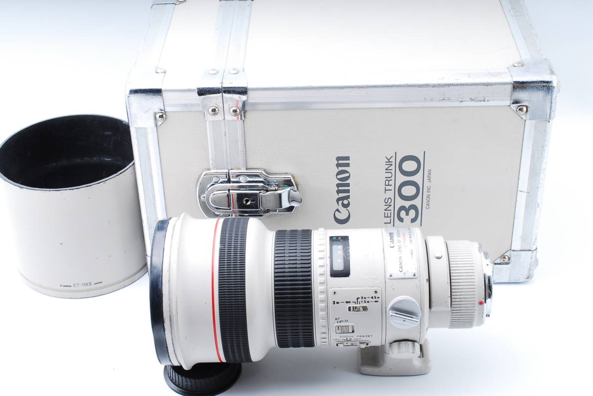完動品 CANON キヤノン EF 300mm 2.8L USM 専用アルミケース 動作絶好調 の大口径単焦点レンズ B464(キヤノン ...