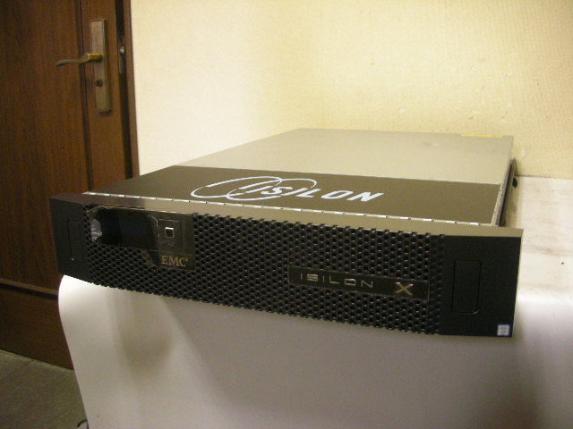 EMC2 ISILON X210 Xeon QuadCore E5-2407 V2 2.4GHz/48GB/1TB SATA x 12 ...
