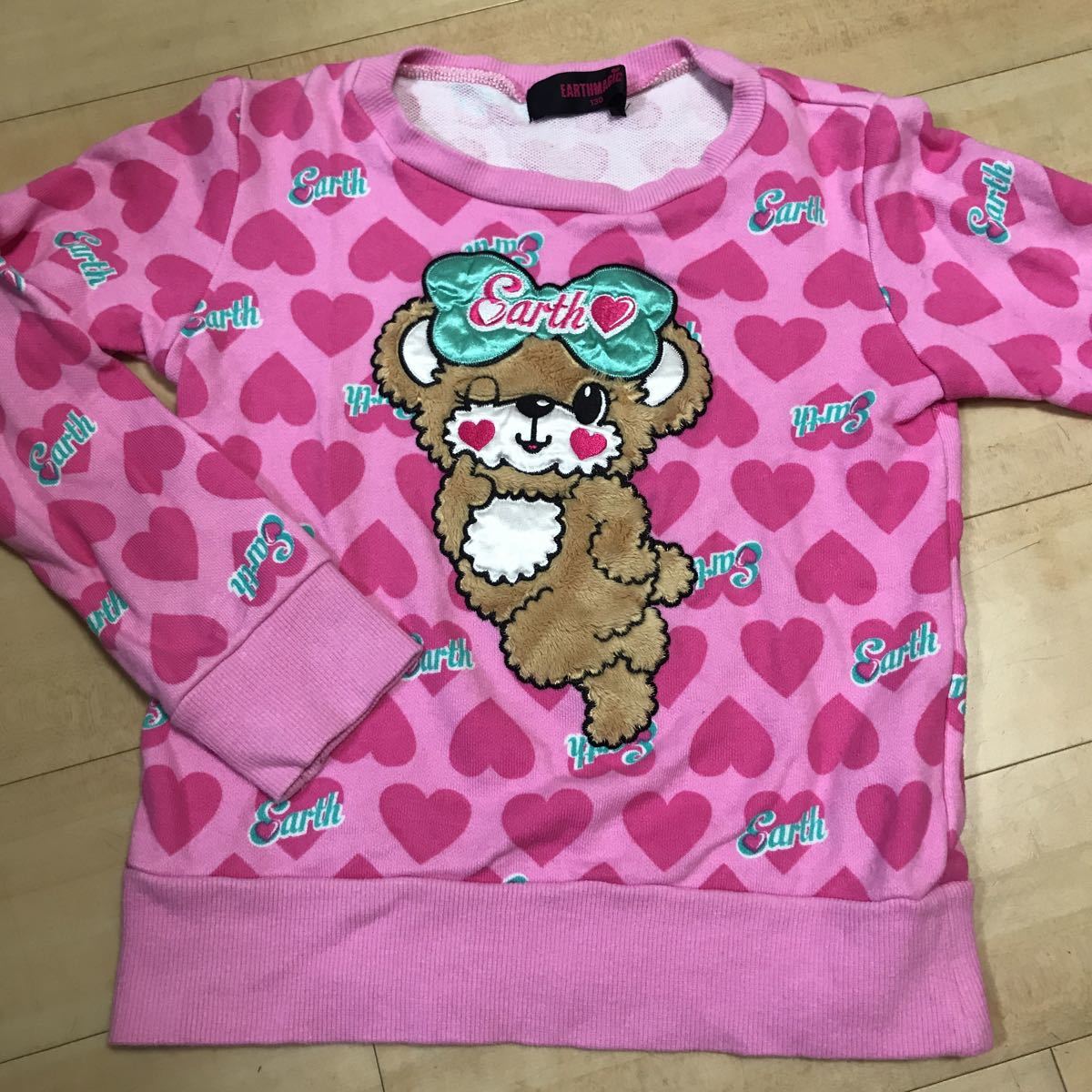 EARTHMAGIC 130 ロゴ マフィー トレーナー ふわモコ 長袖 アースマジック(トレーナー)｜売買されたオークション情報、yahooの商品情報をアーカイブ公開 - オークファン ...
