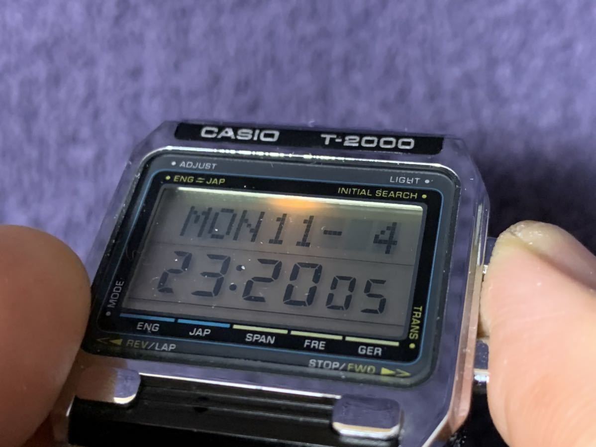 CASIO カシオ T-2000 219 箱説明書あり 腕時計 稼働品 デジタル レア シルバー 黒 黄 白 ステンレス ビンテージ 難あり ...