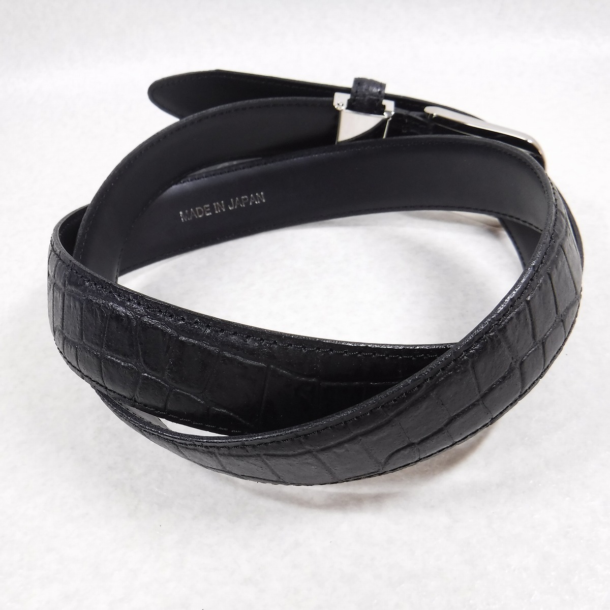 V79 銀座三越etc取扱 JAPAN LEATHER PRIDE ジャパンレザープライド 日本製 姫路レザー 黒 クロコ型押し牛革ベルト ...