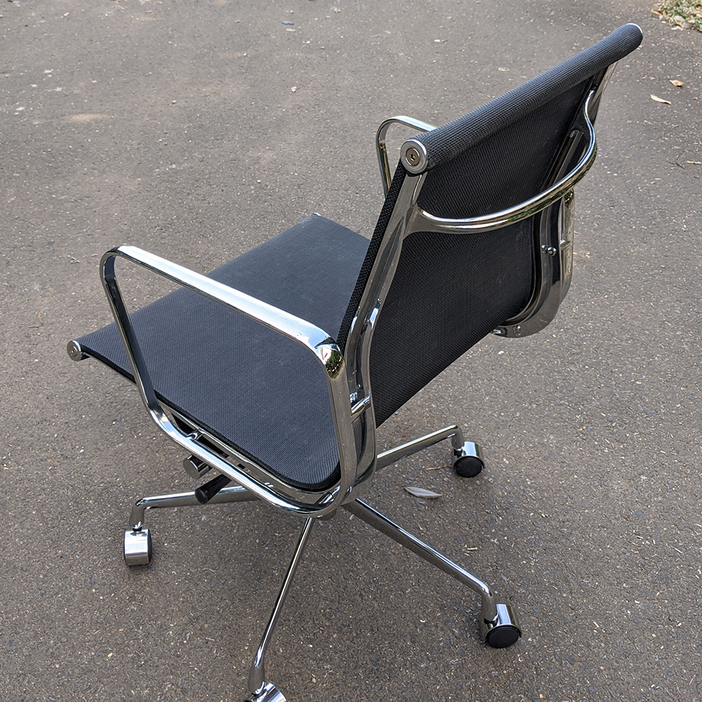イームズ アルミナムチェア 21B Eames アウトレット デスクチェア 椅子 チェア オフィスチェア ワークチェア テレワーク 家具 BB106(イームズ)｜売買されたオークション情報 ...