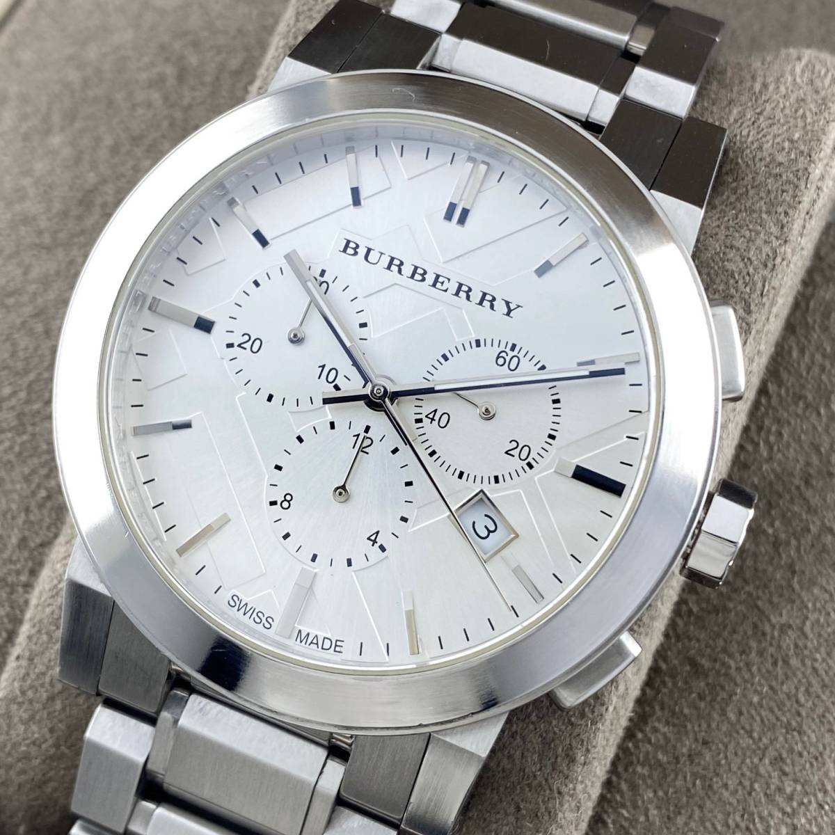 1円箱付 BURBERRY バーバリー 腕時計 メンズ BU9350 クロノグラフ ホワイト文字盤 チェック柄 デイト 可動品(バーバリー ...