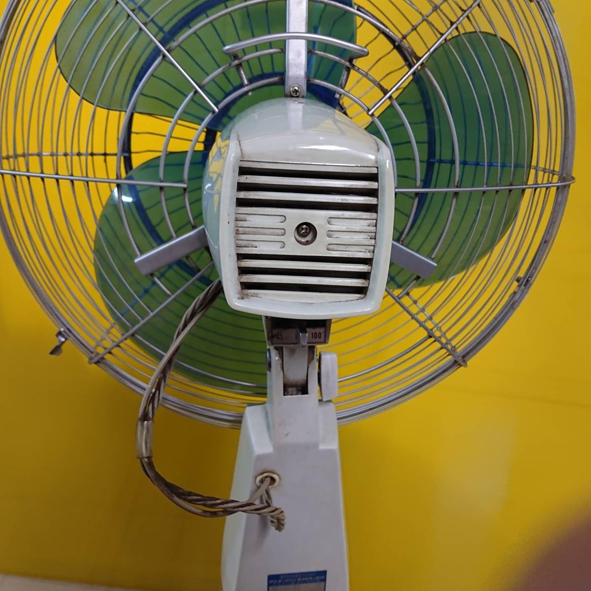 サンヨー 扇風機 フロアー扇 EF－8YF(扇風機)｜売買されたオークション情報、yahooの商品情報をアーカイブ公開 - オークファン ...