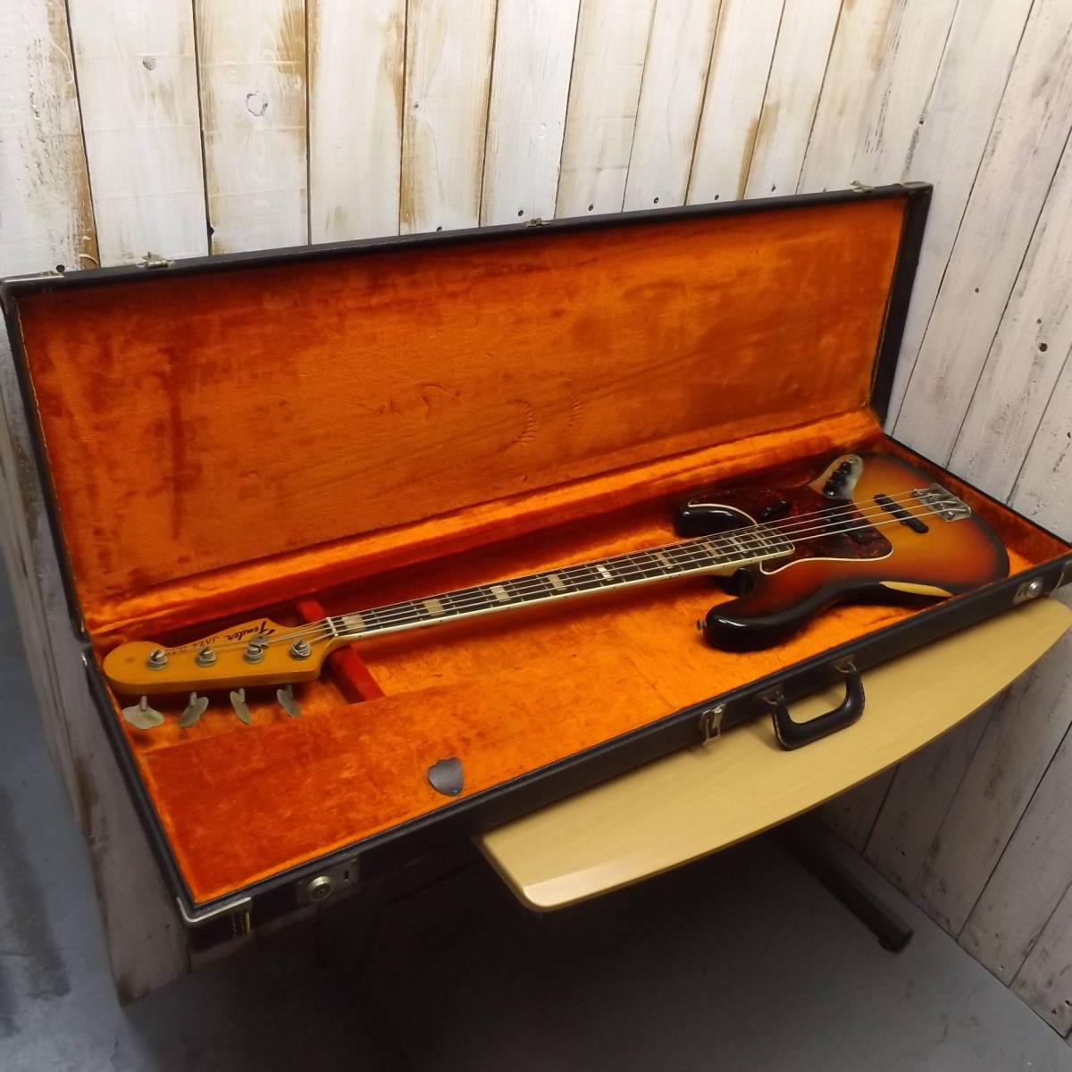 20110403 VINTAGE FENDER JAZZ BASE 1973年 338774 フェンダー ジャズベース ハードケース付 音出し ...