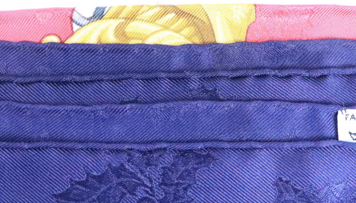 HERMS エルメス カレ90 Plumes et Grelots 羽飾りと鈴 シルク100％ レッド×ネイビー×マルチカラー FT008FBN52(スカーフ)｜売買されたオークション情報 ...