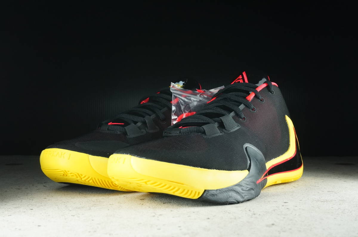 NIKE ZOOM FREAK 1 SOLE GLO BQ5422-003 ズーム フリーク ヤニス 黒×黄 US8.5(26.5cm)｜売買 ...