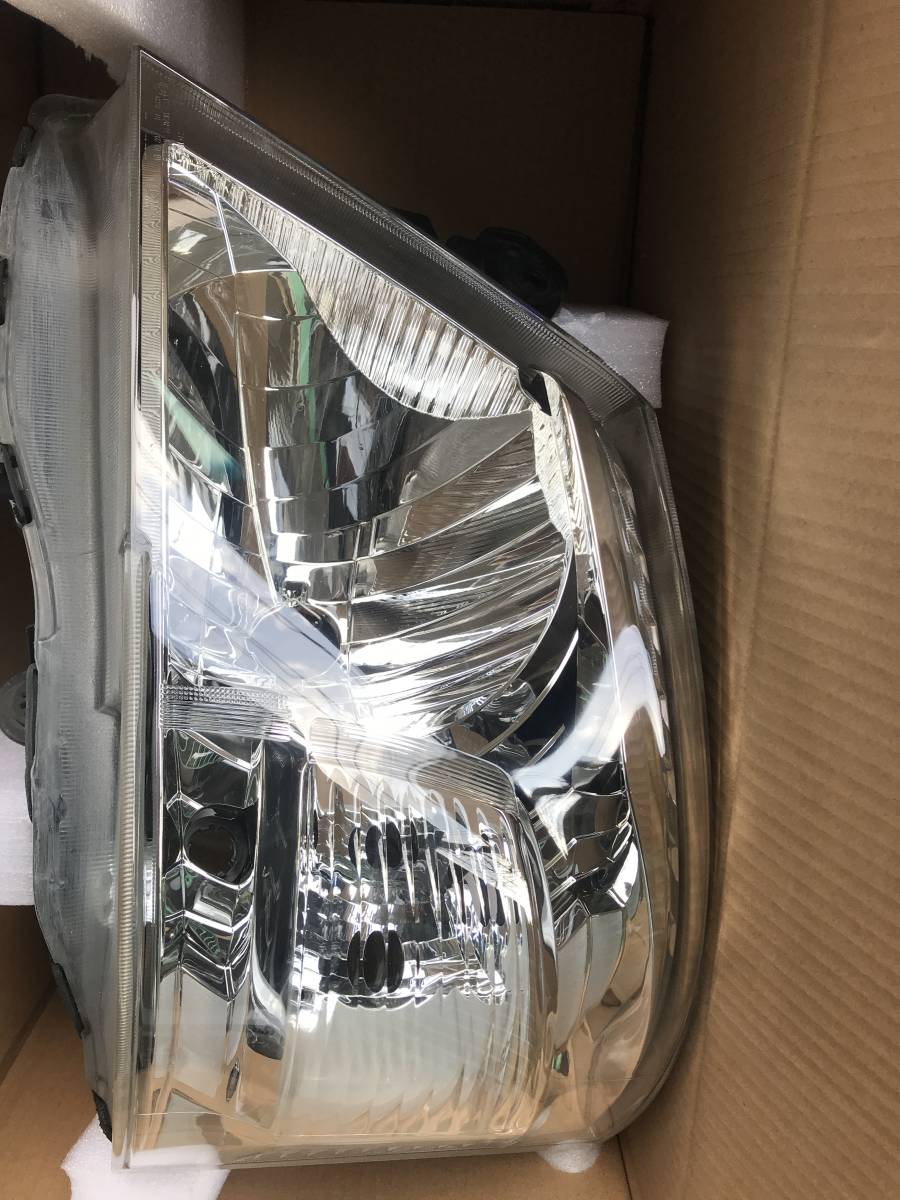 程度良好 日産 キャラバン E26 左ヘッドライト イチコーH021(ヘッドライト)｜売買されたオークション情報、yahooの商品情報を ...