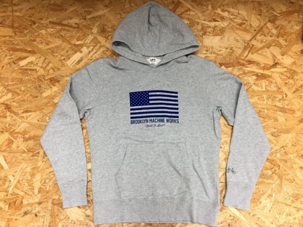 ユニクロ UNIQLO UT ブルックリンマシンワークス BROOKLYN MACHINE WORKS コラボ 自転車 長袖スウェットパーカー ...