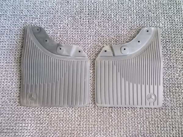 ベンツ W463 ゲレンデ 純正 ノーマル リア マッドガード マッドフラップ 泥除け 左右 A4638892700 A4638892800 ...