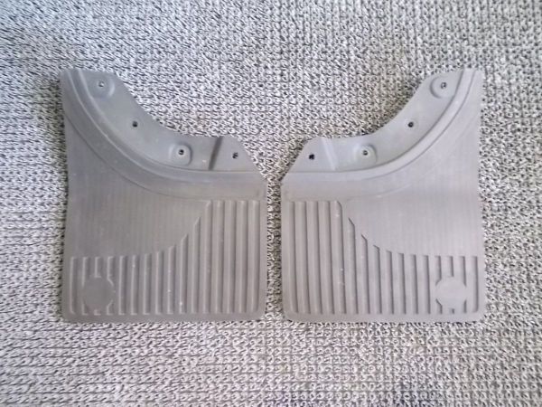 ベンツ W463 ゲレンデ 純正 ノーマル リア マッドガード マッドフラップ 泥除け 左右 A4638892700 A4638892800 ...