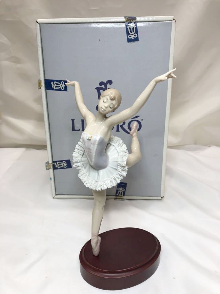 D80 LLADRO リヤドロ バレリーナ 5816 アンティーク 人形 珍しい スタンディング 5b(リヤドロ)｜売買されたオークション情報、yahooの商品情報をアーカイブ公開 ...