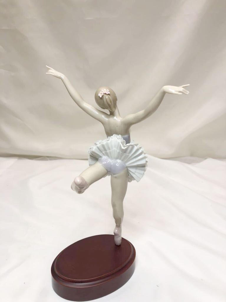 D80 LLADRO リヤドロ バレリーナ 5816 アンティーク 人形 珍しい スタンディング 5b(リヤドロ)｜売買されたオークション情報 ...
