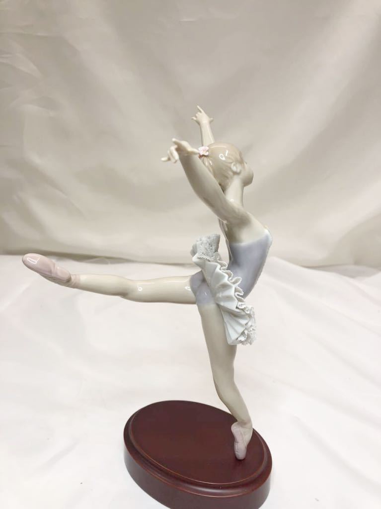 D80 LLADRO リヤドロ バレリーナ 5816 アンティーク 人形 珍しい スタンディング 5b(リヤドロ)｜売買されたオークション情報 ...