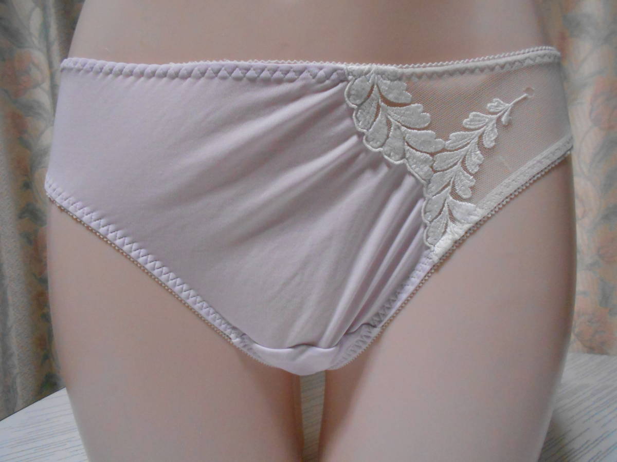 26 Eco_ワコールWing_フロントサイド光沢透けリーフ刺繍 裏打ち無し _薄ピタパンティM(スタンダード)｜売買されたオークション情報、yahooの商品情報をアーカイブ公開 ...