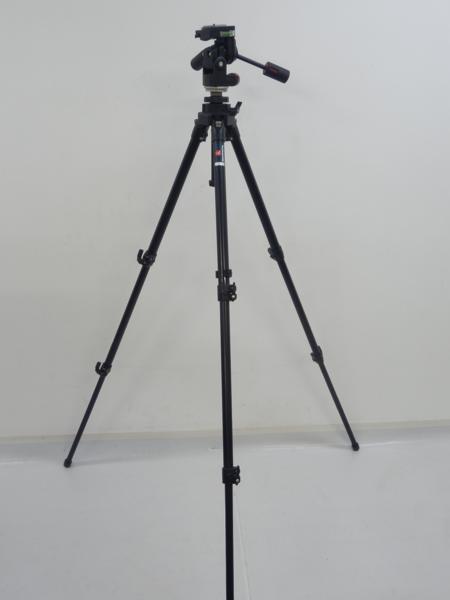 Manfrotto 三脚 3段 055C プロアルミニウム+雲台 229 40330-17(三脚)｜売買されたオークション情報、yahooの ...